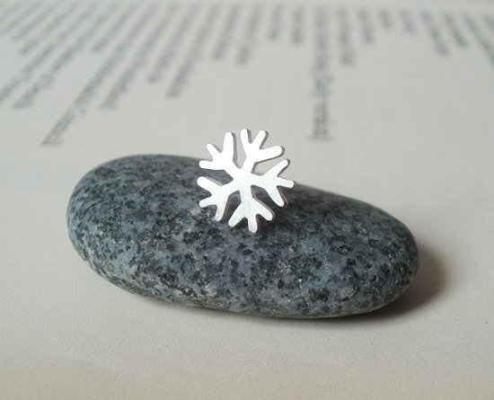 Snowflake Tie Tack In Sterling Silver Handmade In England on Luulla